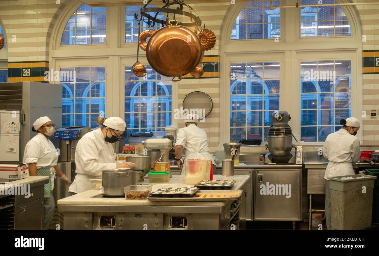 Campus culinary institute america cia hi-res stock photography and ...