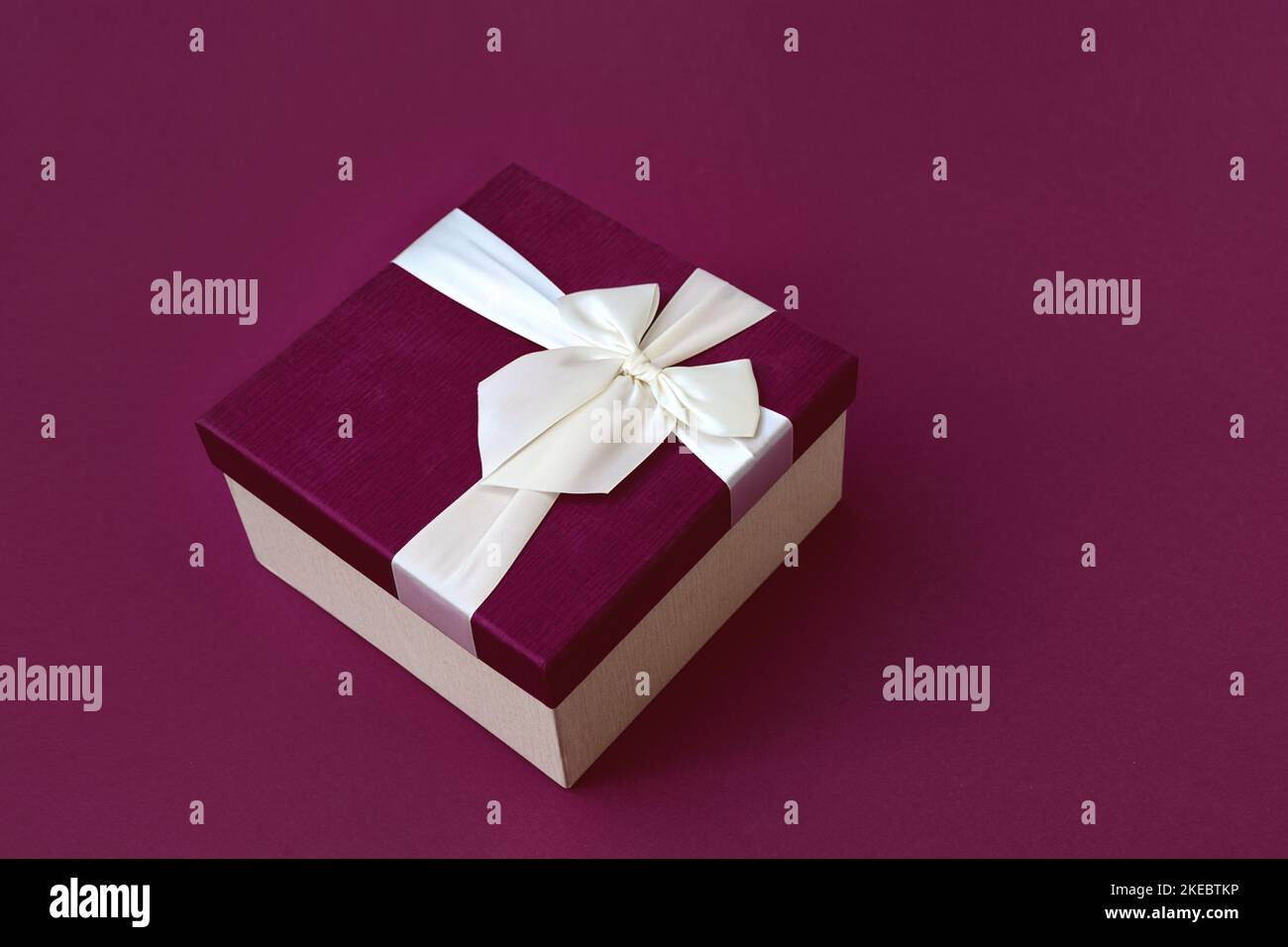 Burgundy box hi-res stock photography and images - Alamy