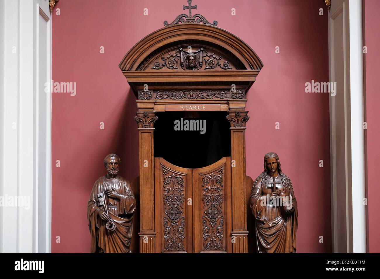 Holy Trinity Brompton Stock Photo - Alamy