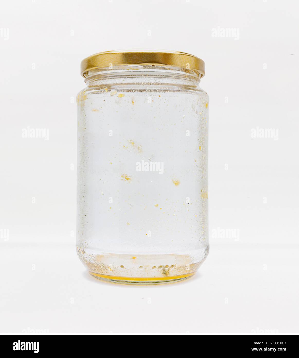 Empty oil cans hi-res stock photography and images - Alamy