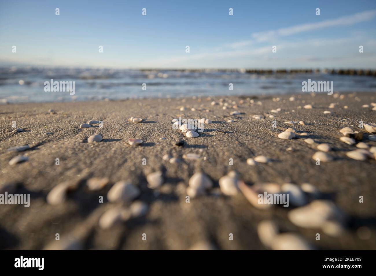 Traces of waves hi-res stock photography and images - Alamy