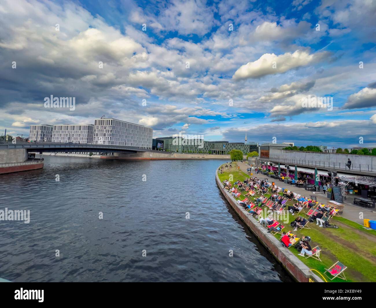 Cafe next to spree river hi-res stock photography and images - Alamy