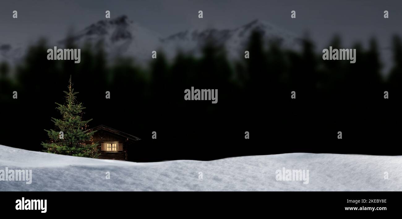 Ski cabin christmas tree decorated hi-res stock photography and images ...