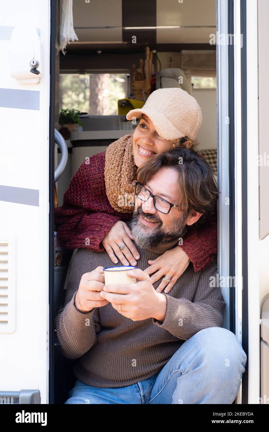 Off grid vehicle hi-res stock photography and images - Alamy