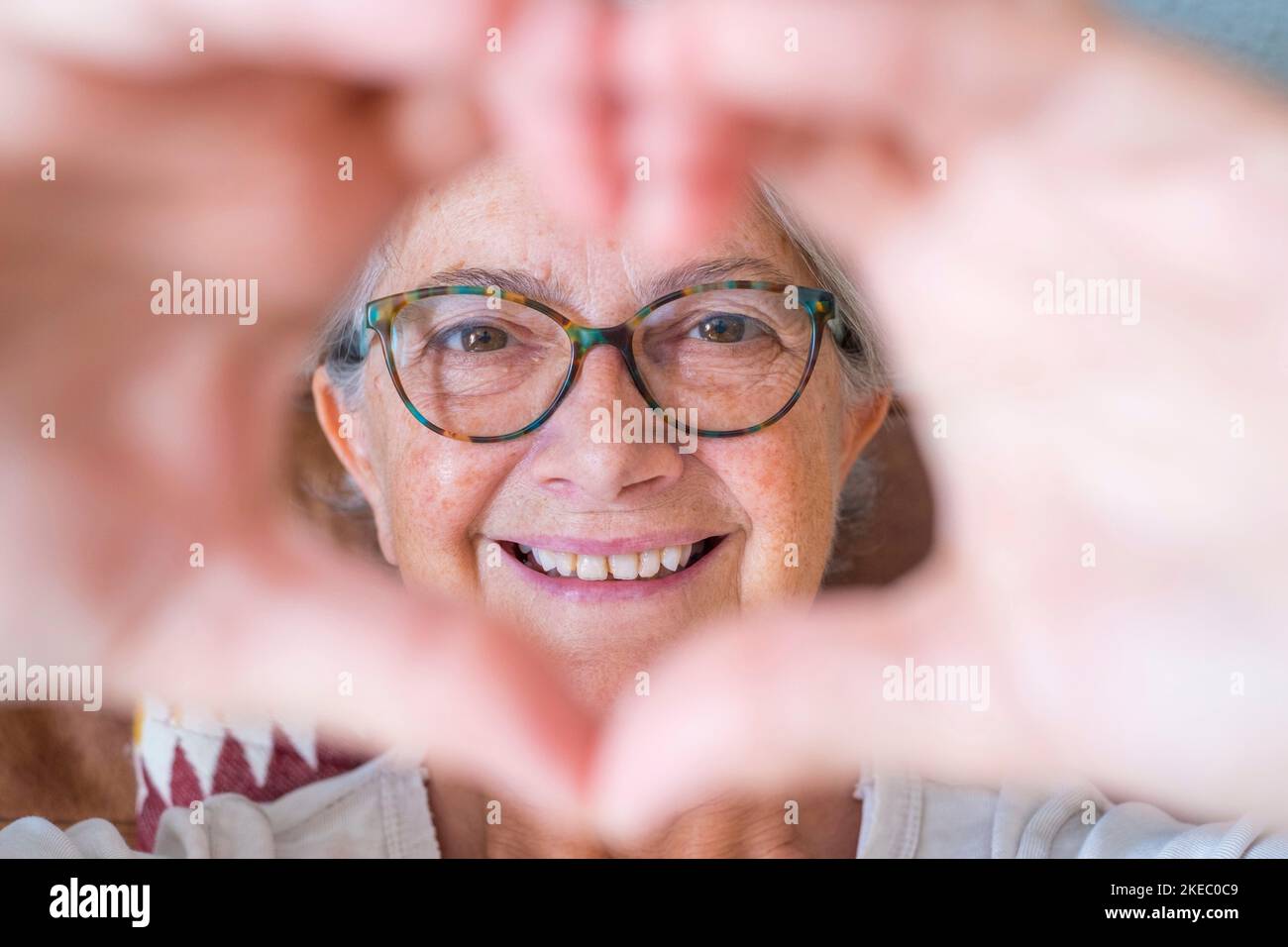 Happy retirement sign hi-res stock photography and images - Alamy