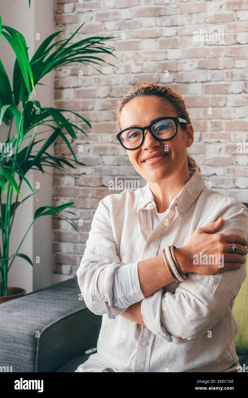 Relaxed clothes hi-res stock photography and images - Alamy