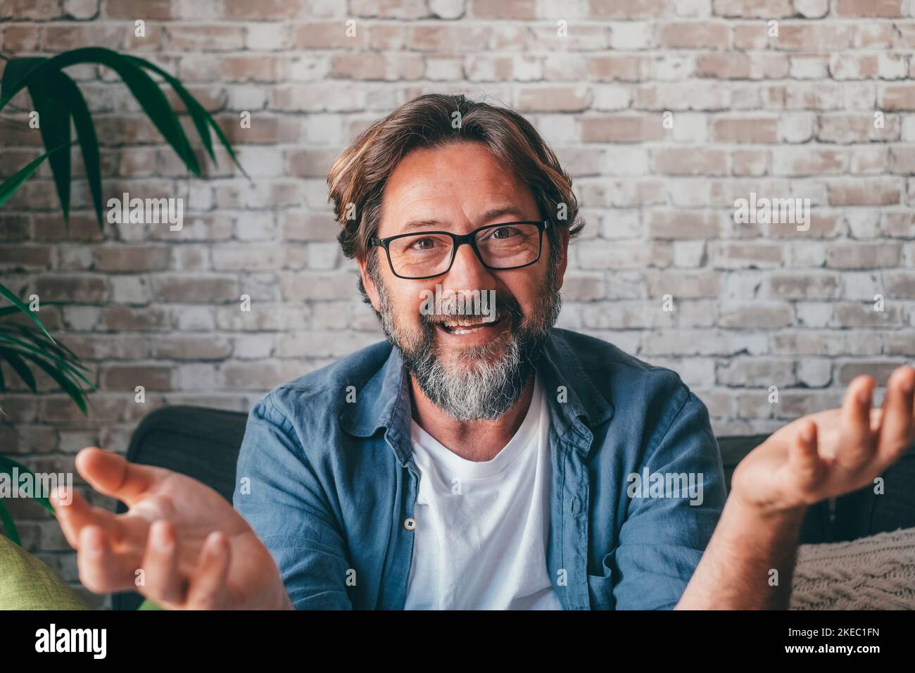 Man tutor hi-res stock photography and images - Alamy