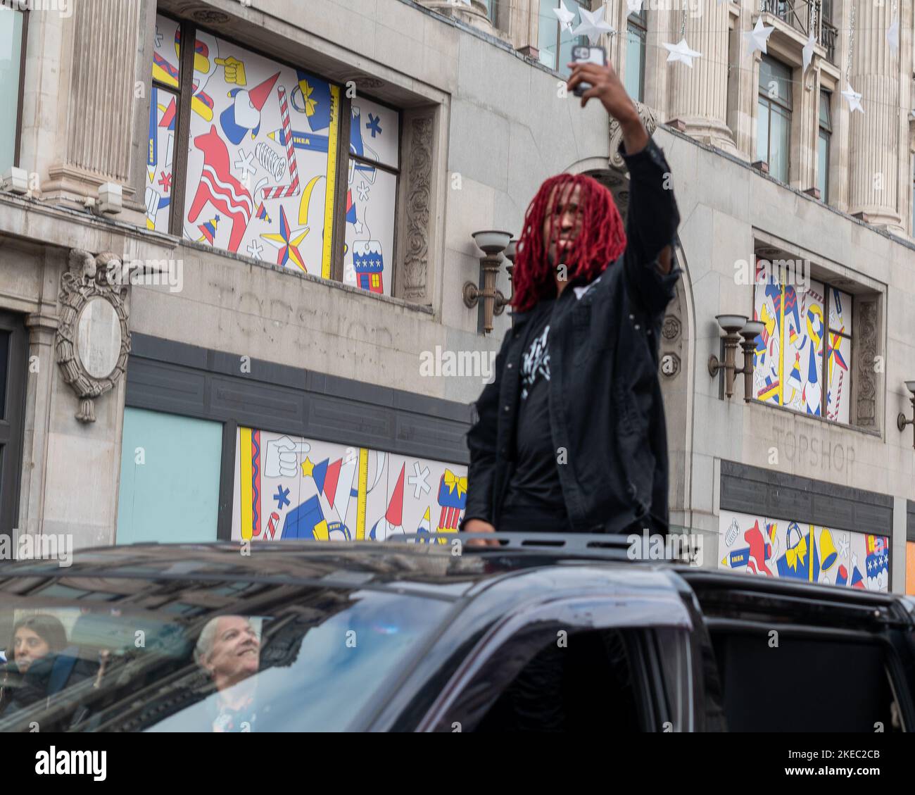 Rapper stops traffic oxford street hi-res stock photography and images ...
