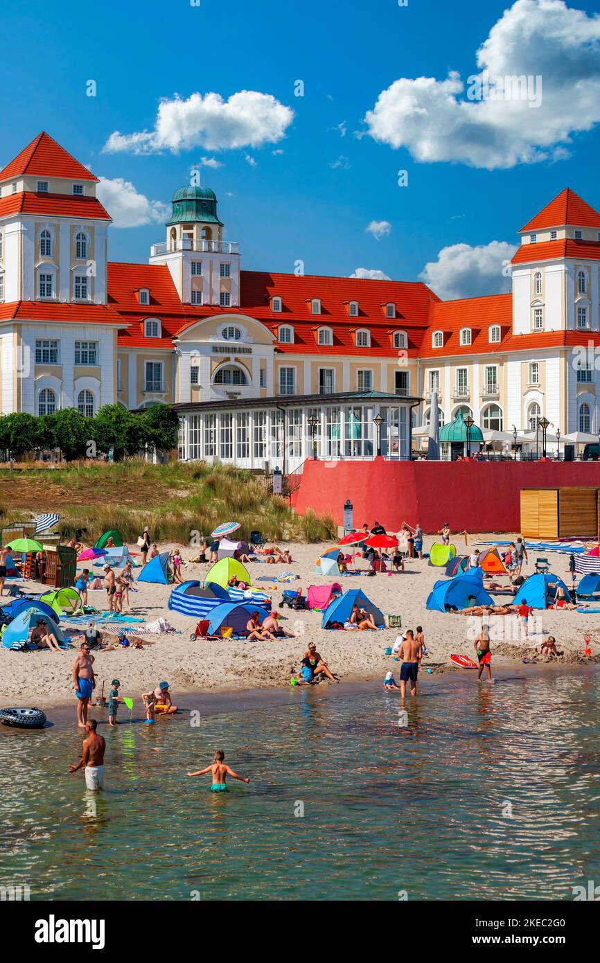 View of beach and spa house, Ostseebad Binz, Rügen, Mecklenburg-Western ...