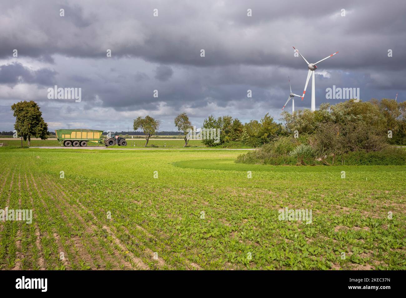 Wind turbines and tractor hi-res stock photography and images - Alamy