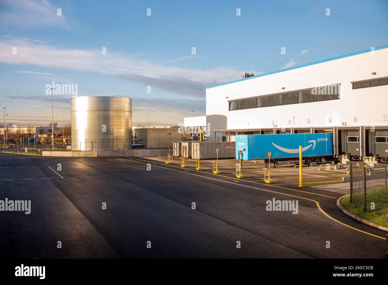Amazon Logistics Center near Neubrandenburg in summer Stock Photo - Alamy