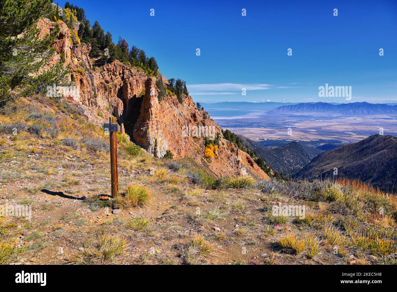 Hiking Trail Sign Deseret Peak Trail Stansbury Mountains, Rocky ...