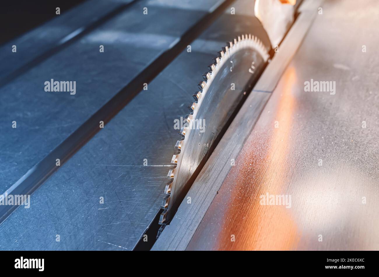 Saws details of furniture with a circular saw Stock Photo - Alamy