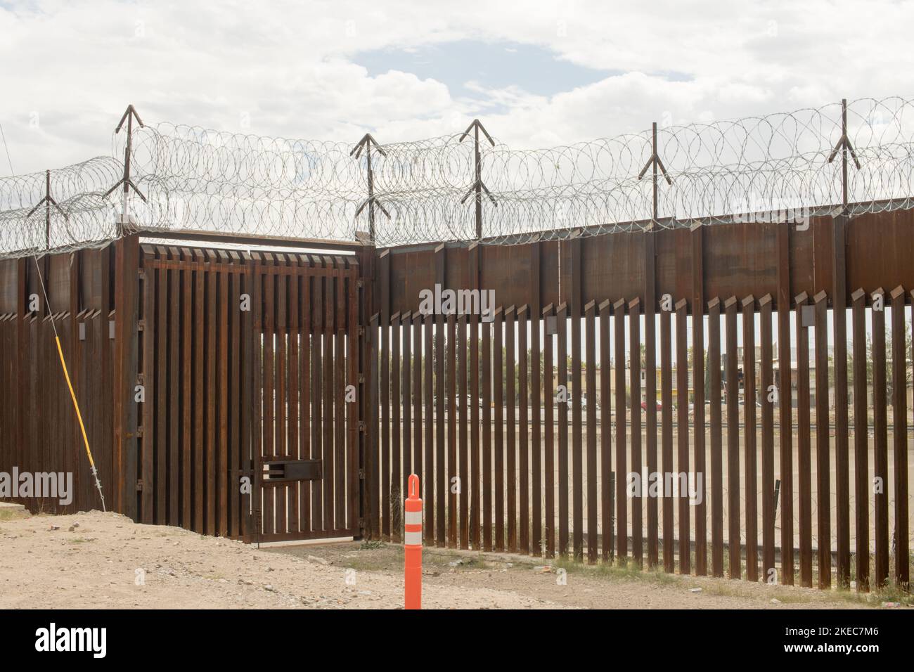 The Border Wall along the US Mexico Border near Downtown El Paso Stock ...
