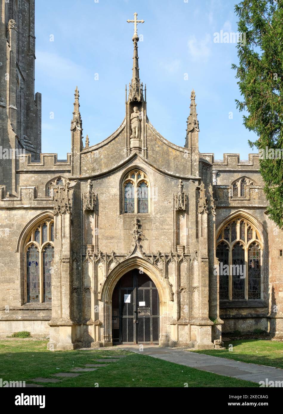 Exterior view of st andrews church porch hi-res stock photography and ...