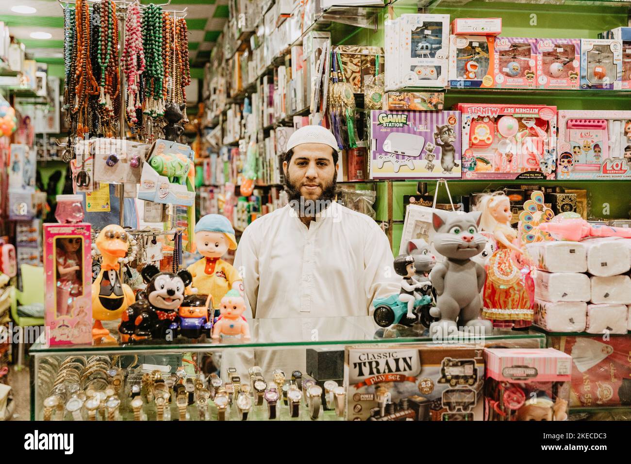 Saudi Arabia, Mecca province, Jeddah/Jeddah, business, seller, portrait ...