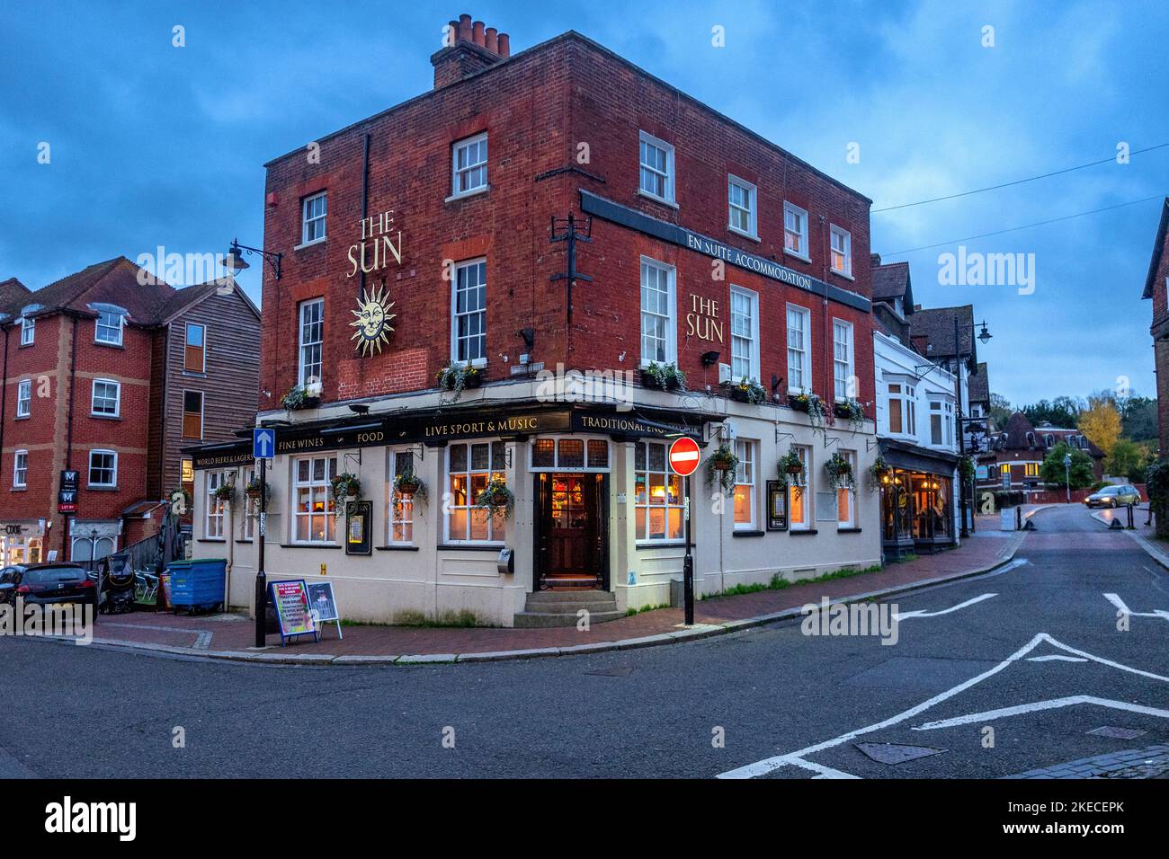 November 10th hi-res stock photography and images - Alamy