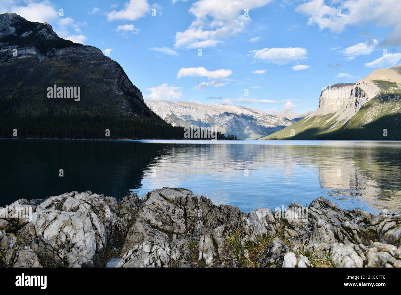 Minnewanka Lake, hidden gem in Banff (Alberta, Canada Stock Photo - Alamy