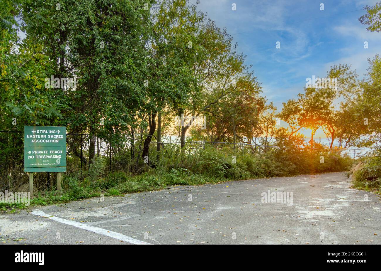 Stirling eastern shores association resident's beach access at sunset ...