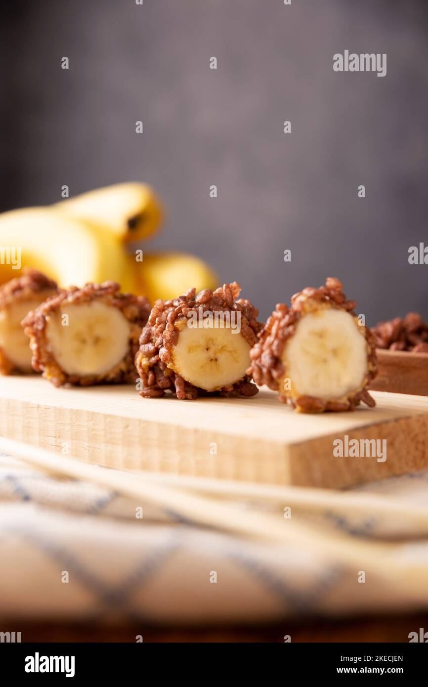 Banana sushi sweet rolls with caramel, peanut butter and chocolate ...