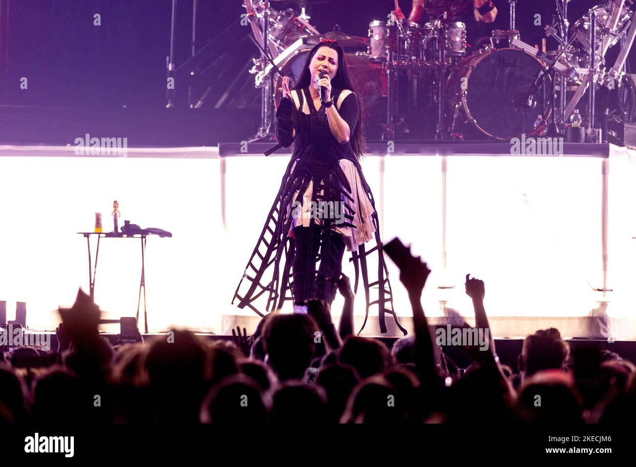 Evanescence performance hi-res stock photography and images - Alamy