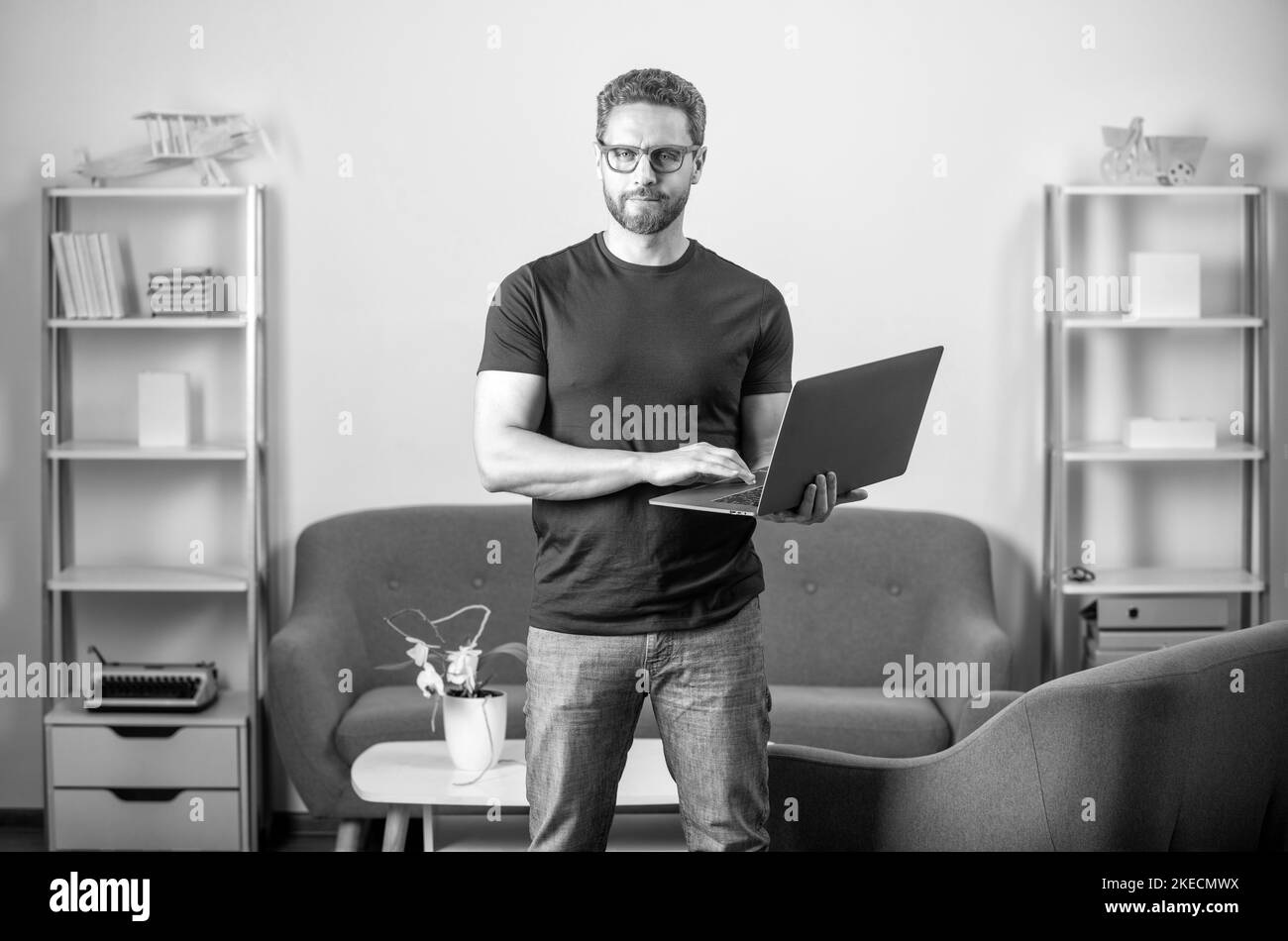 Using network Black and White Stock Photos & Images - Alamy