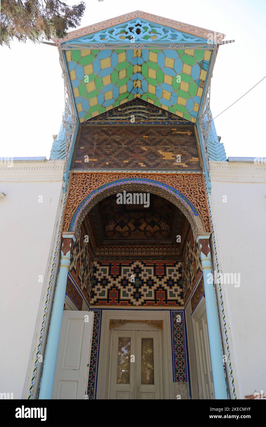 Guest Hall, Sitorai Mokhi Khosa (Palace of Moon-Like Stars) - the last ...