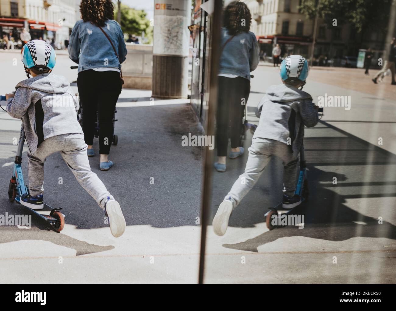 France, Lyon, street scene Stock Photo - Alamy