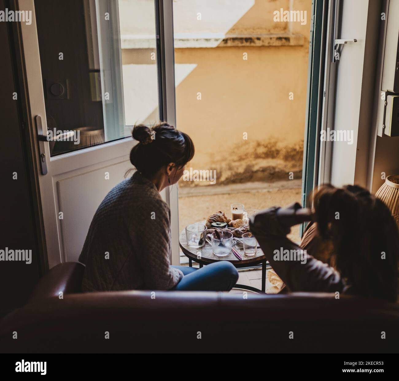 Women breakfast hi-res stock photography and images - Alamy