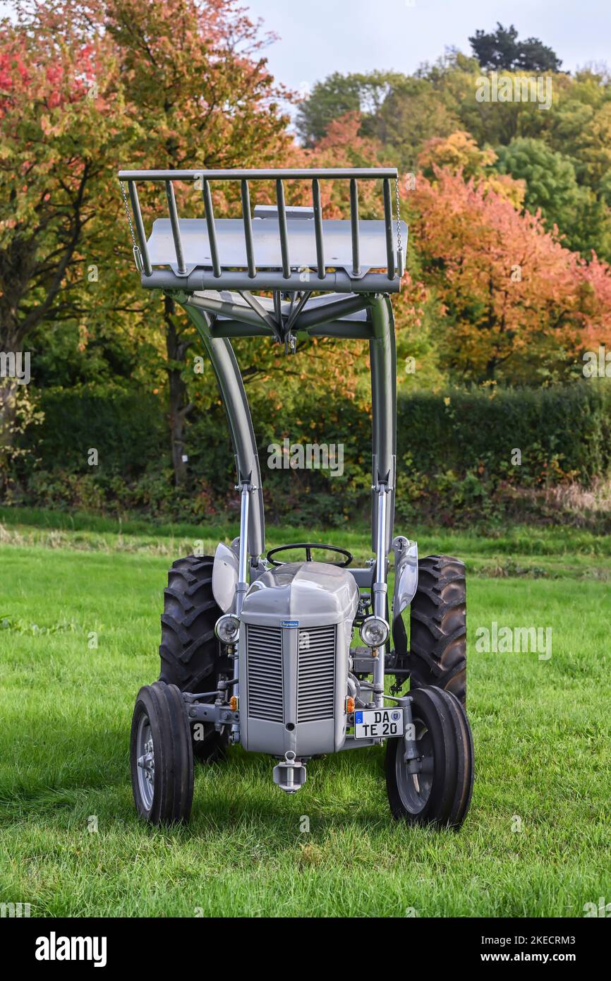 Massey ferguson tef 20 tractor hi-res stock photography and images - Alamy