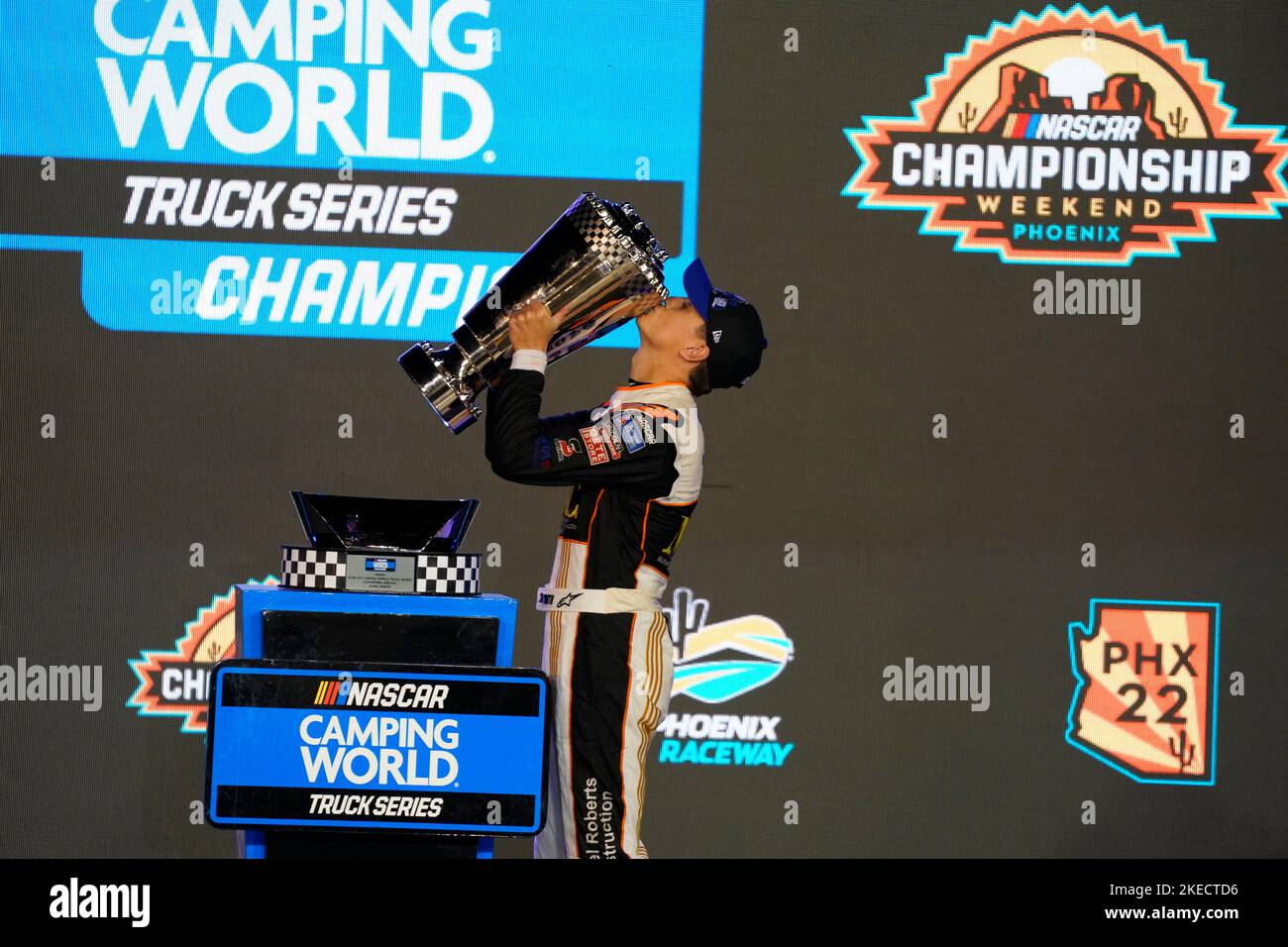 Avondale, AZ, USA. 9th July, 2022. Zane Smith wins the NASCAR Camping ...