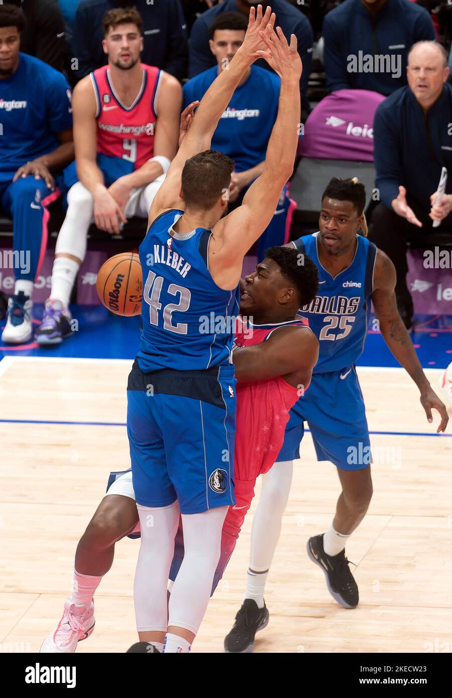 NBA basketball game between the Washington Wizards and the Dallas ...