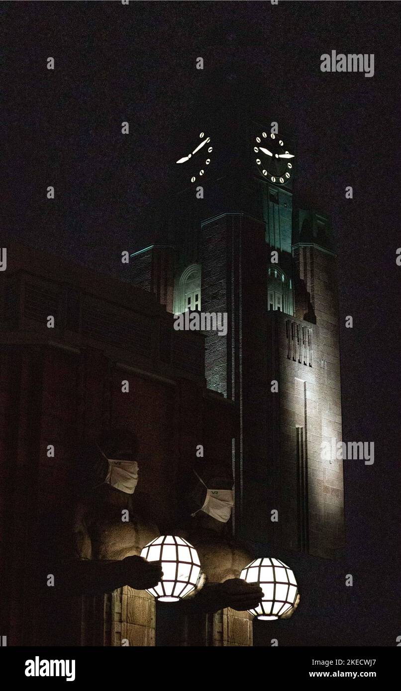 Lantern carriers hi-res stock photography and images - Alamy