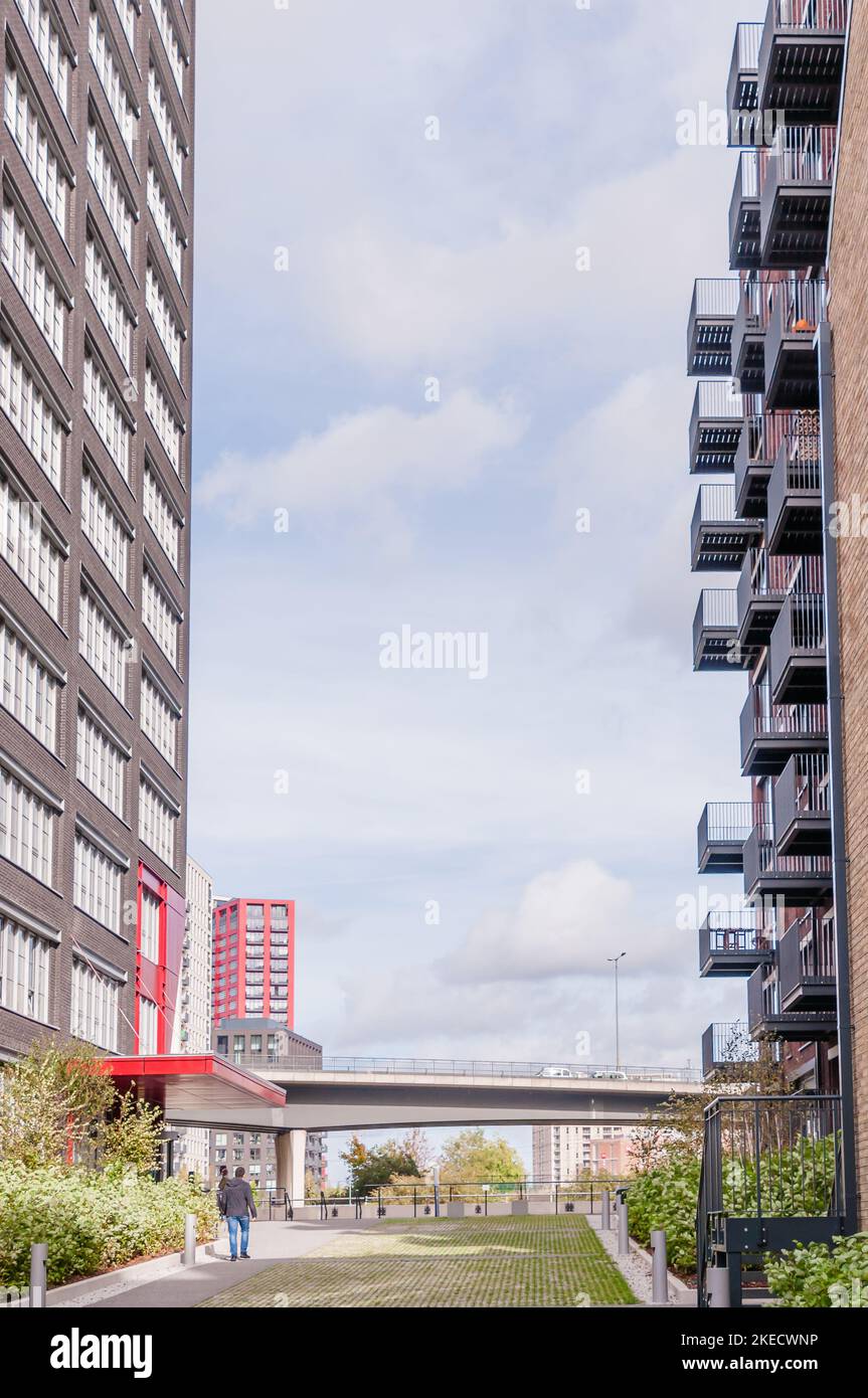 orchard place residential development on the river lea, london e14 ...