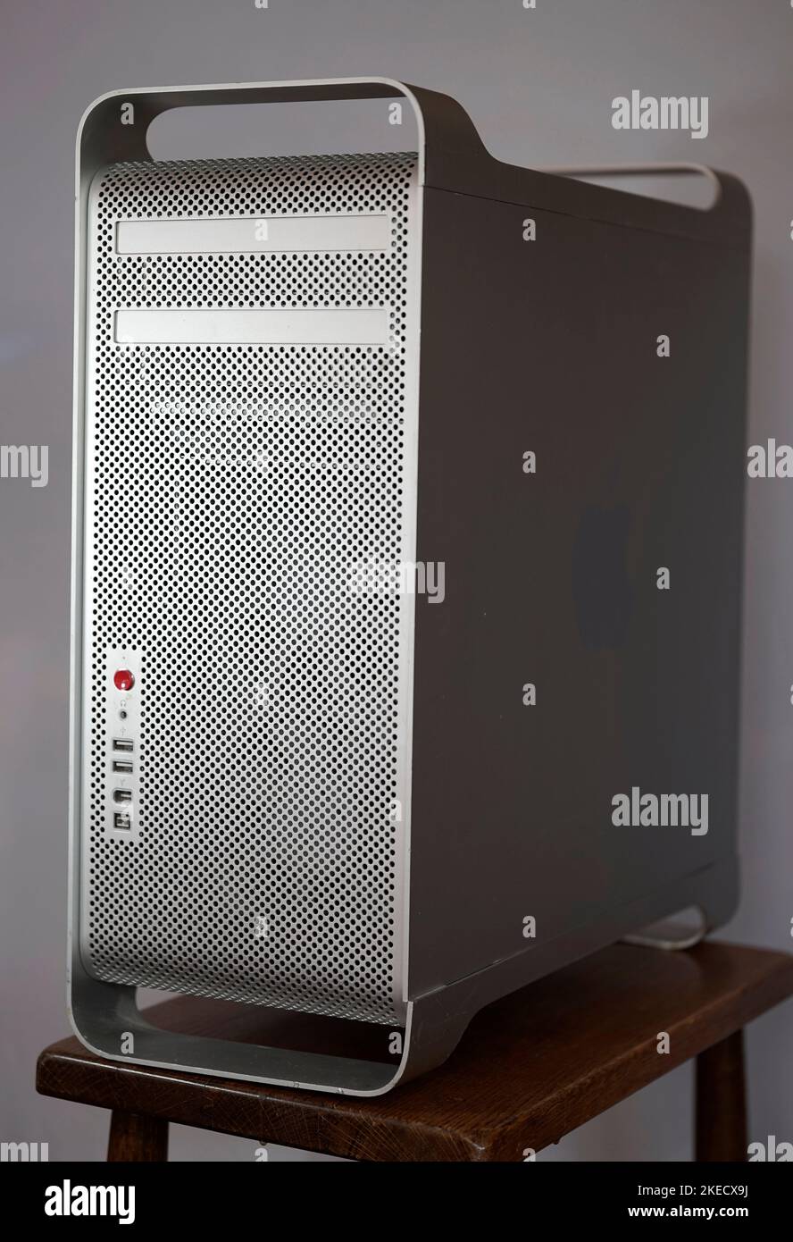 First generation computer hi-res stock photography and images - Alamy