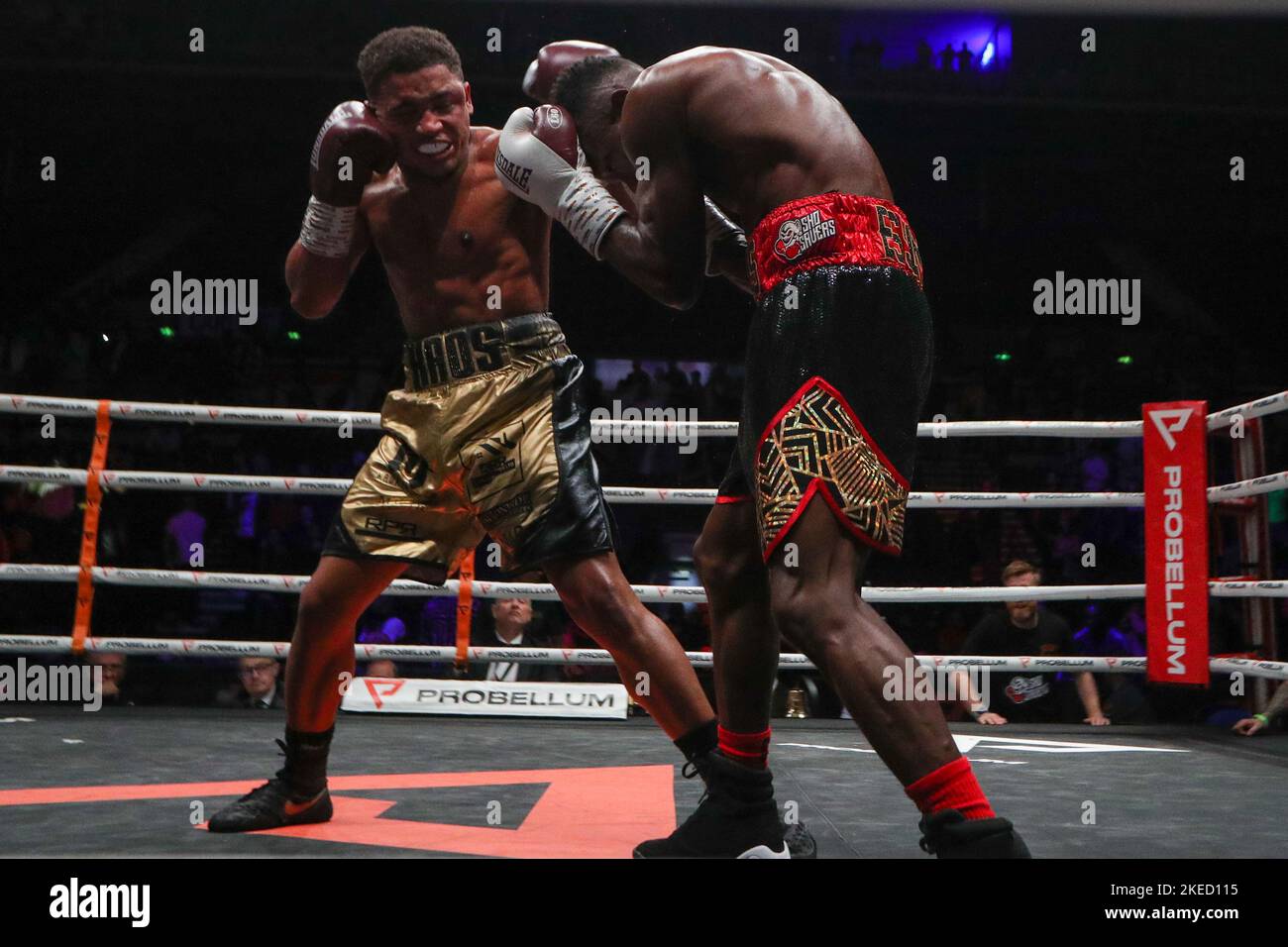 Sheffield, UK. 11th Nov, 2022. Marcel Braithwaite defeats Thomas ...