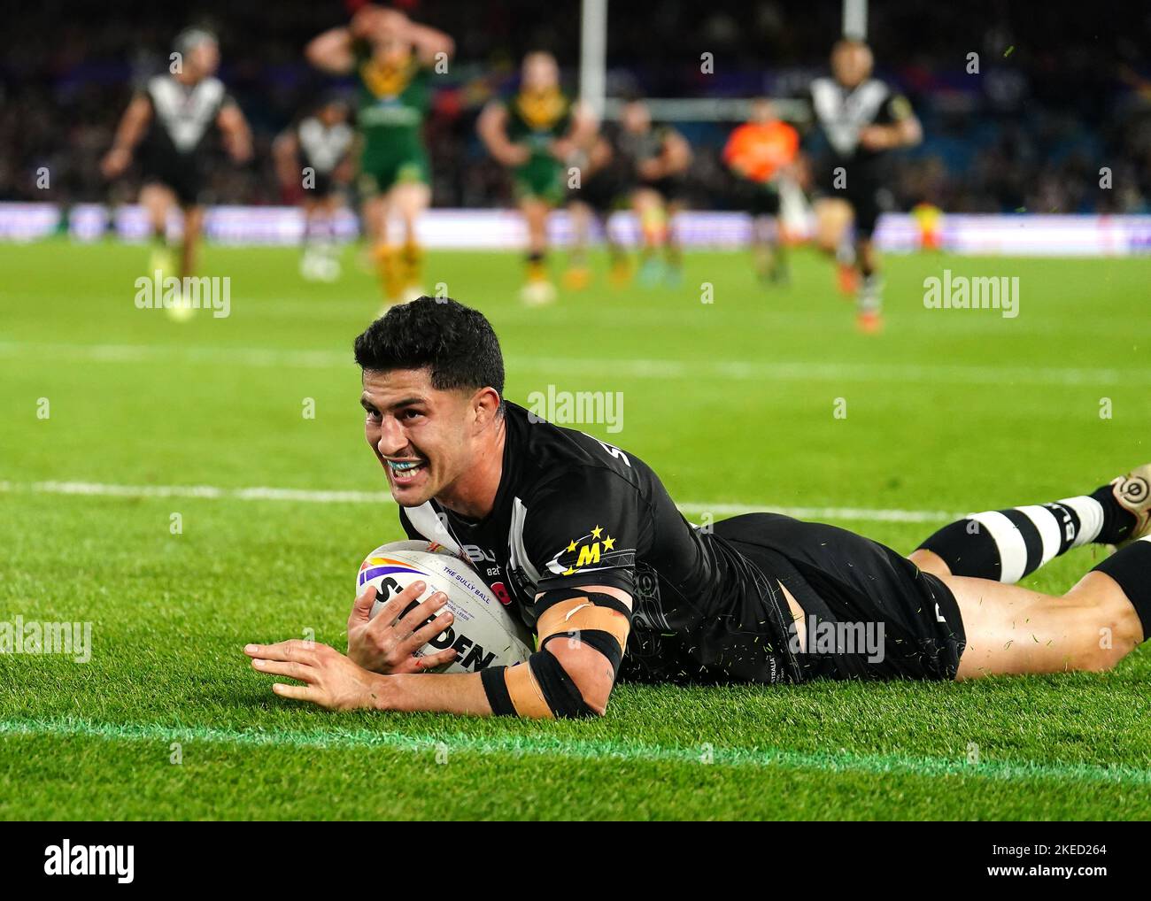 New Zealand's Dylan Brown scores his side's second try of the game ...