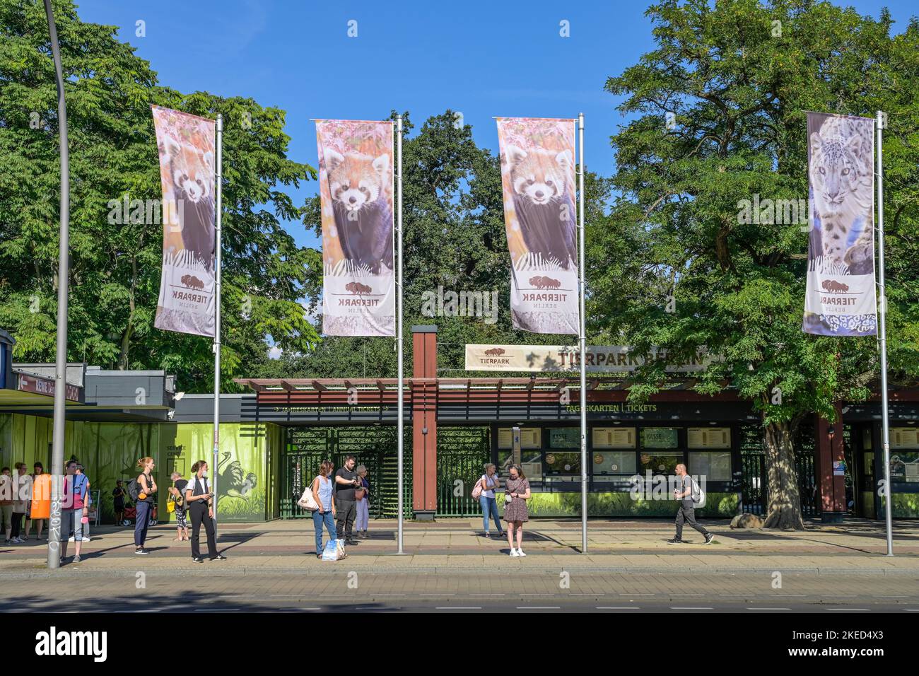 Eingang Tierpark Friedrichsfelde, Lichtenberg, Berlin, Deutschland ...