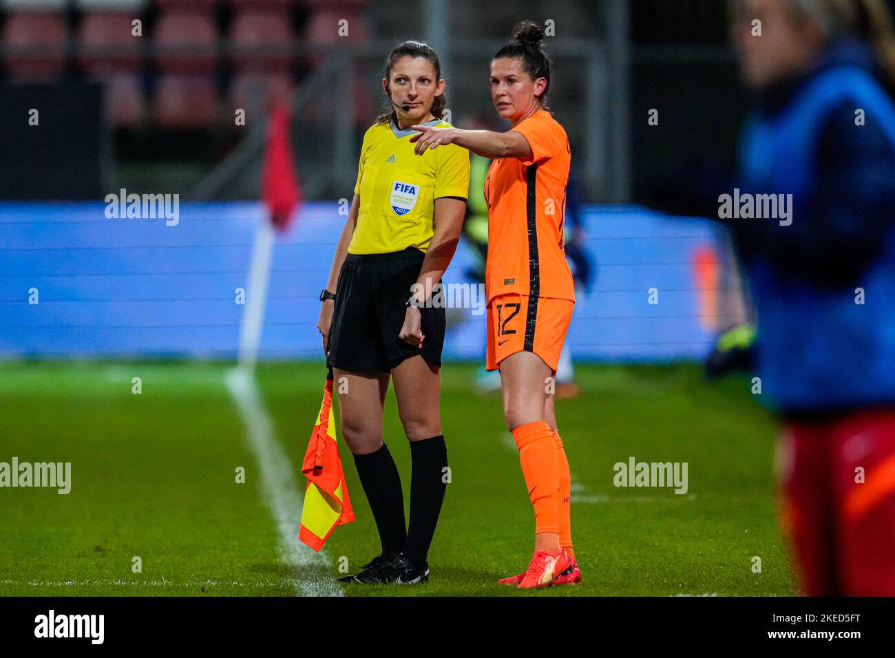 Assistant referee mel burgin hi-res stock photography and images - Alamy