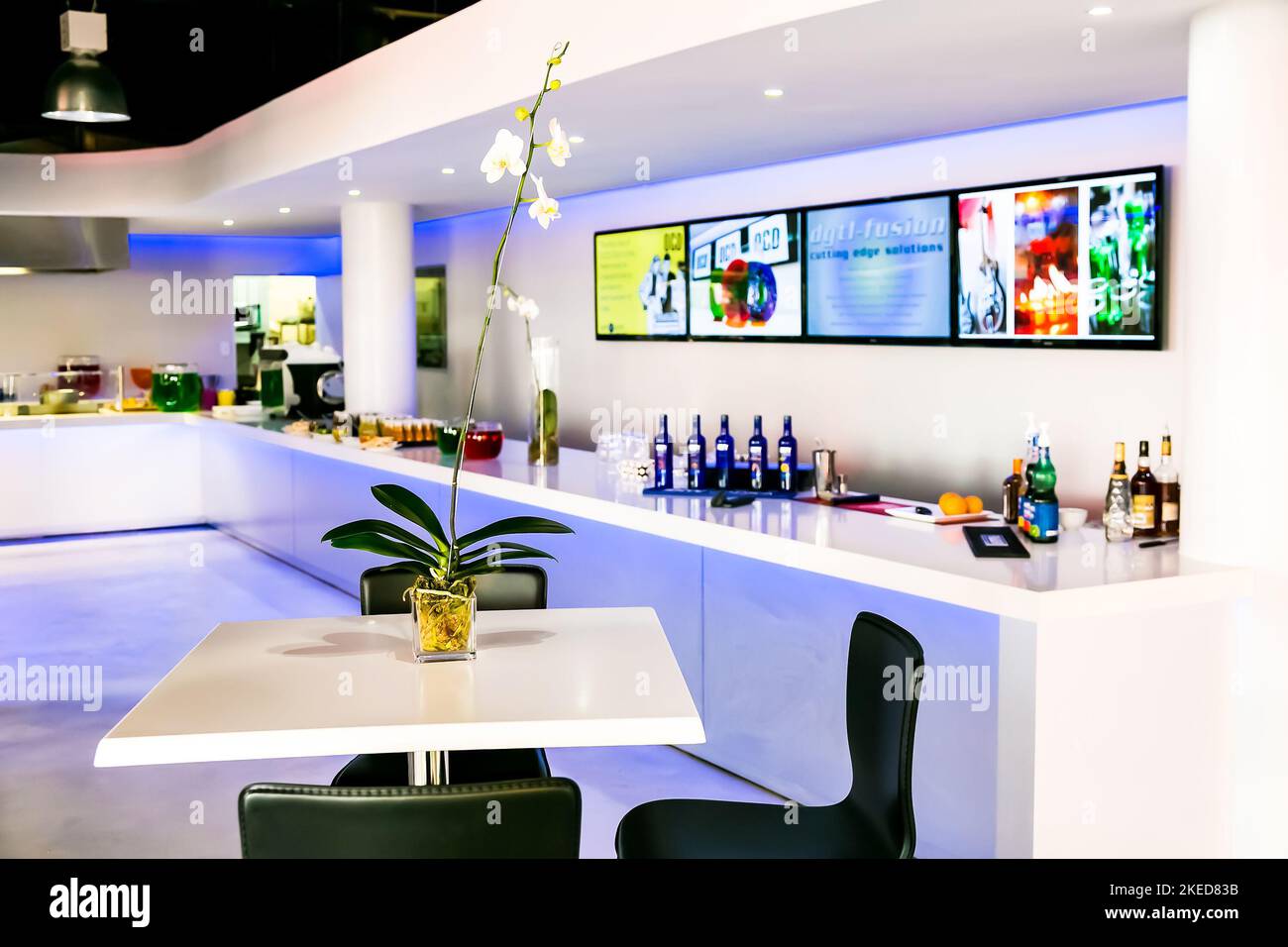 The interior design of a modern stylish cocktail bar Stock Photo - Alamy