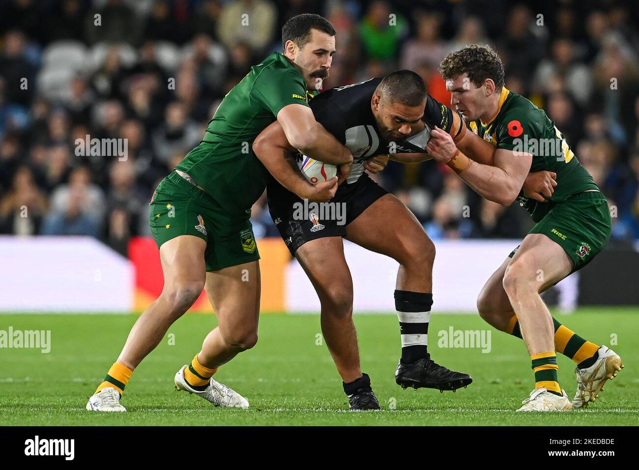 Leeds, UK. 11th Nov 2022. Isaiah Papali'i of New Zealand is tackled by ...