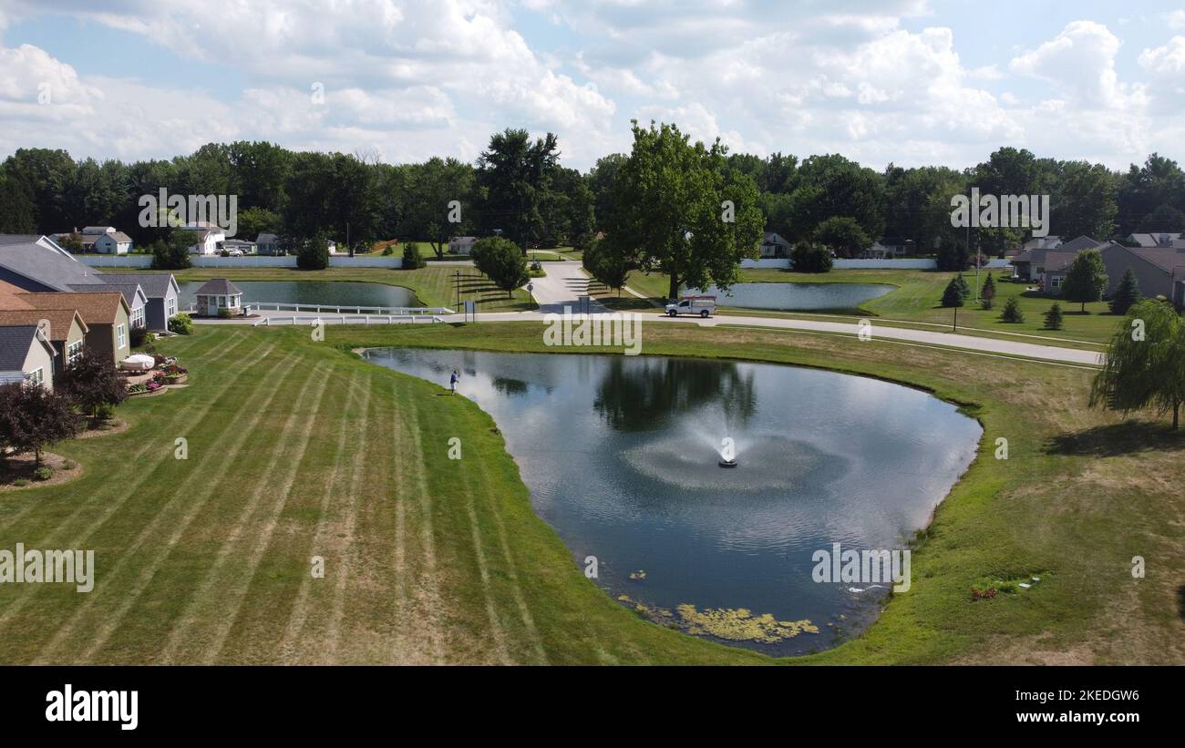 Subdivision pond hi-res stock photography and images - Alamy