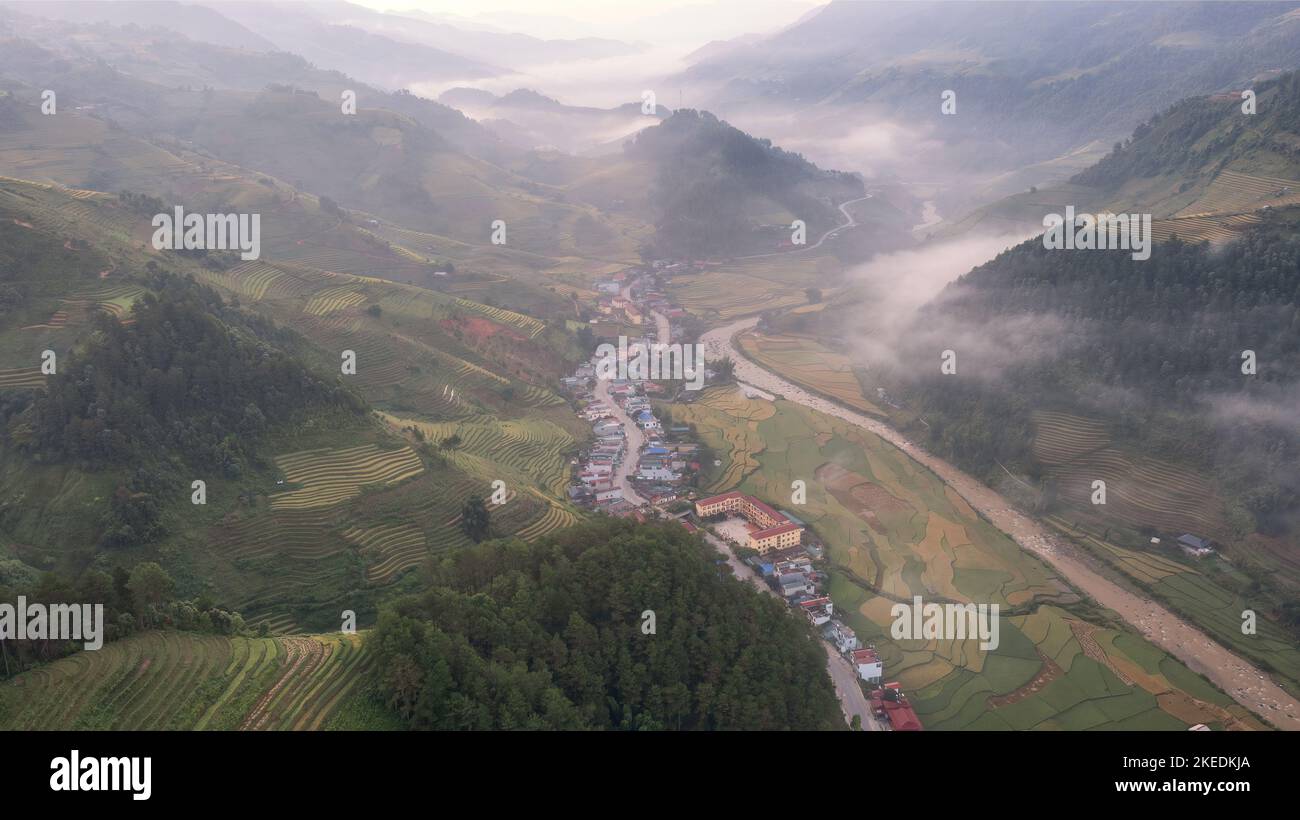 Rice fields on terraced of Mu Cang Chai, YenBai, Vietnam. Rice fields ...