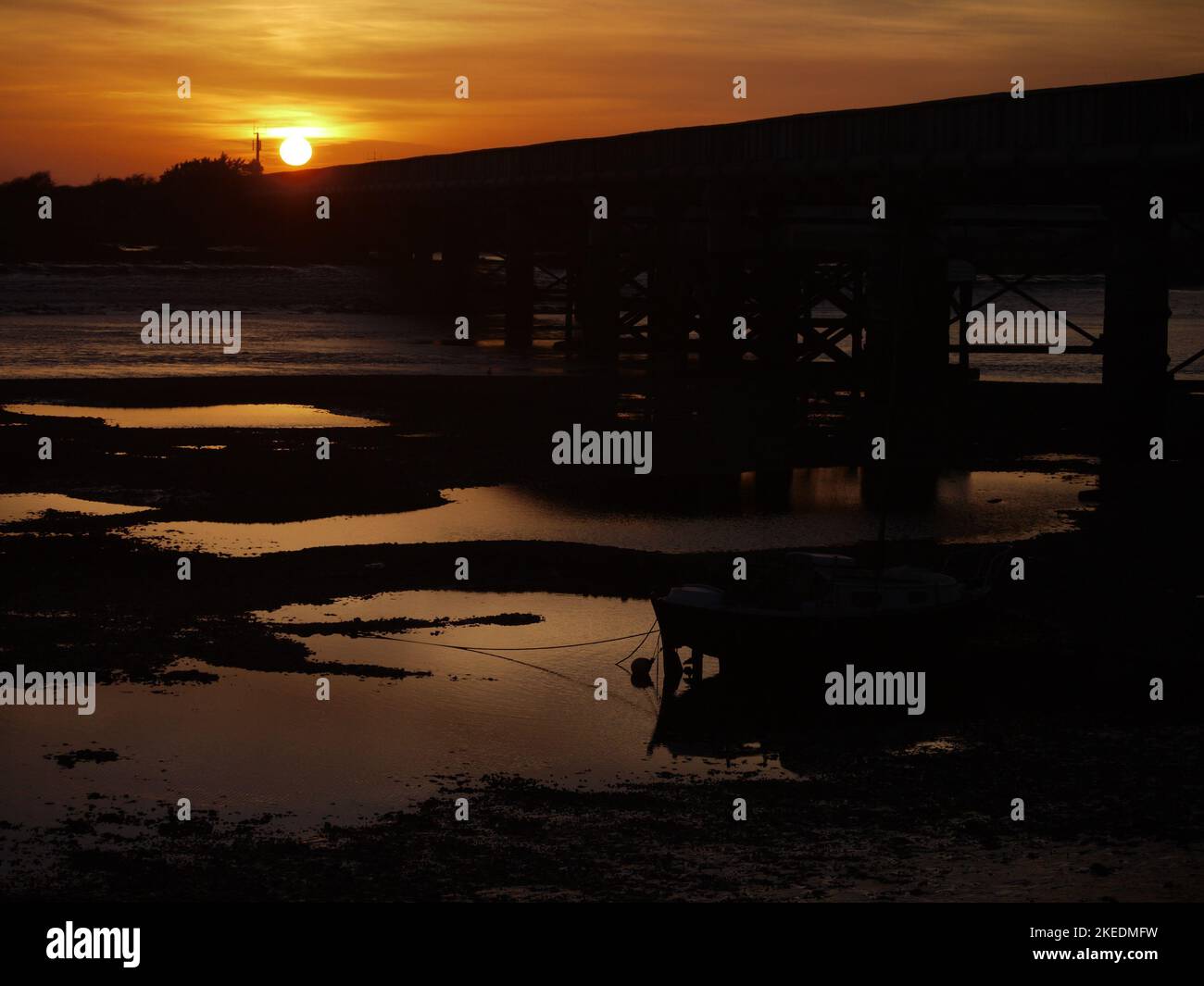 Shoreham railway bridge over the river adur hi-res stock photography ...