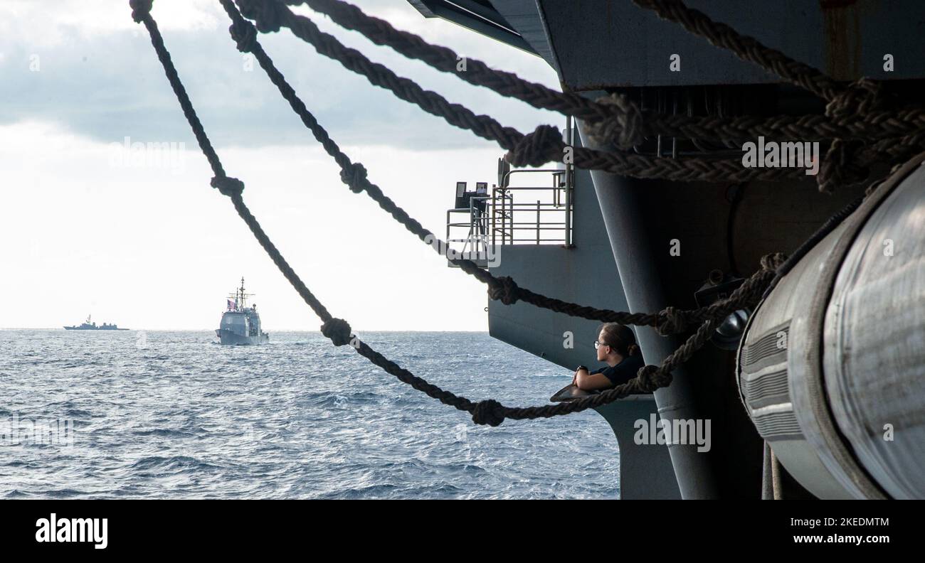 221111-N-RQ159-1151 PHILIPPINE SEA (Nov. 11, 2022) Seaman Erin Schwarz ...