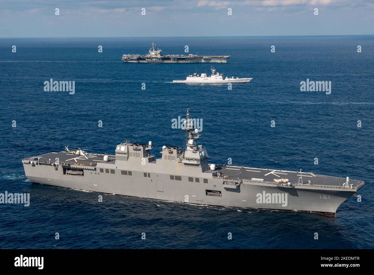 221111-N-LI114-1093 PHILIPPINE SEA (Nov. 11, 2022) Japan Maritime Self ...