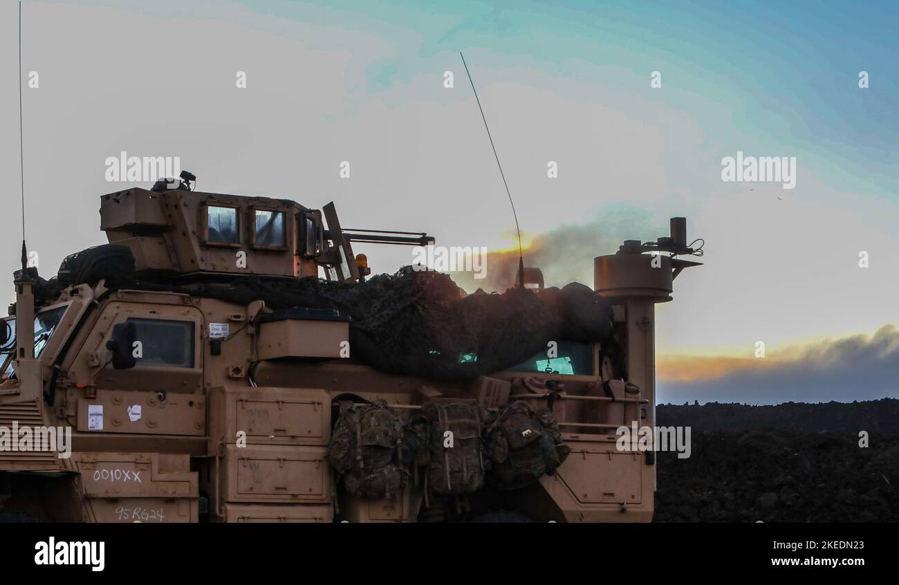 Engineer Soldiers form the 84th Engineer Battalion, 130th Engineer ...