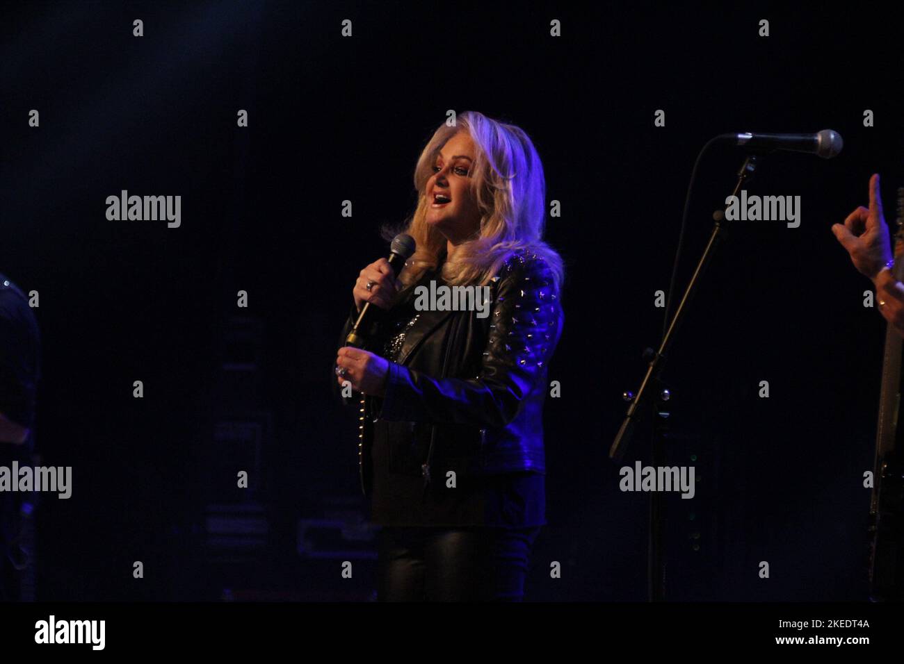 Curitiba, Parana, Brasil. 11th Nov, 2022. (INT) Singer Bonnie Tyler ...