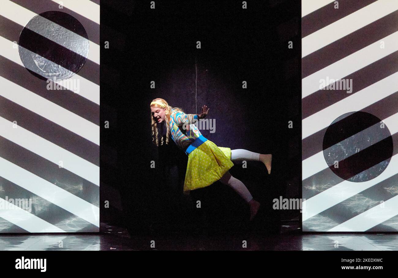 Hamburg, Germany. 11th Nov, 2022. Actress Maren Meyer as Alice performs ...