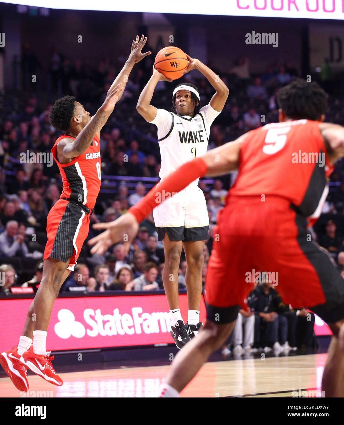 First 11 1 sec hi-res stock photography and images - Alamy